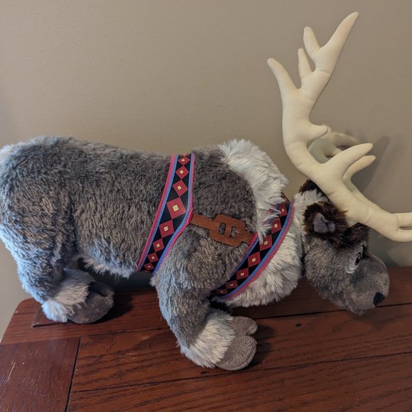 Disney | Toys | Frozens Sven Reindeer Disney Store Exclusive 8 Stuffed ...